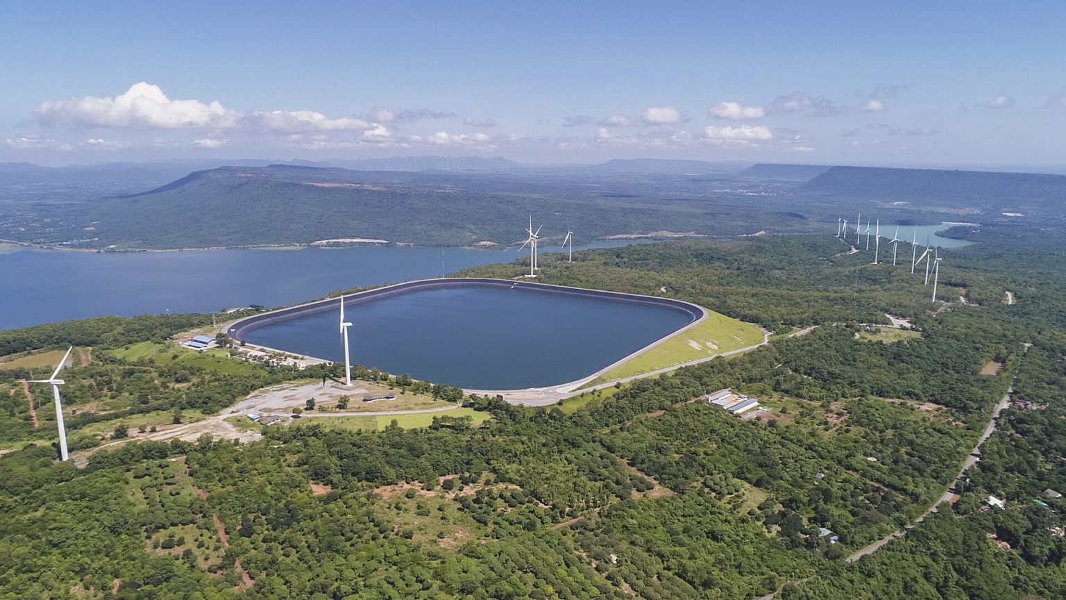 ESS: A Power Source for Enhancing Renewable Energy Stability ...
